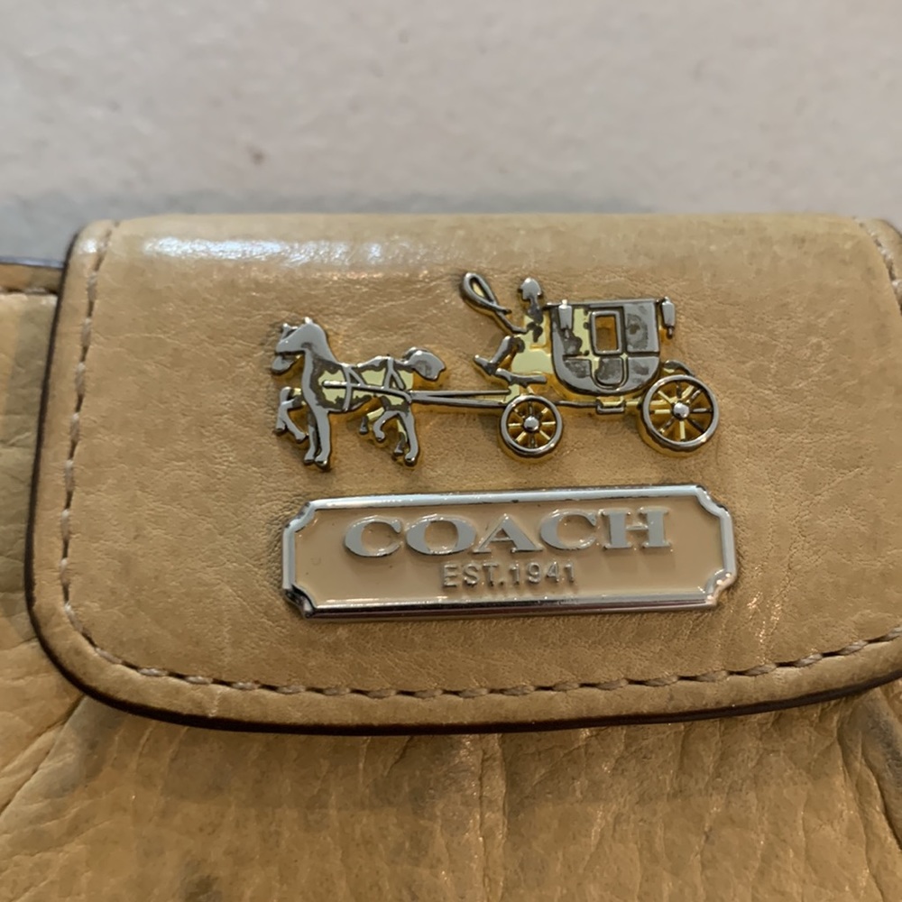 Coach - Authentic Women’s Wallet Vintage - Tan - Gem